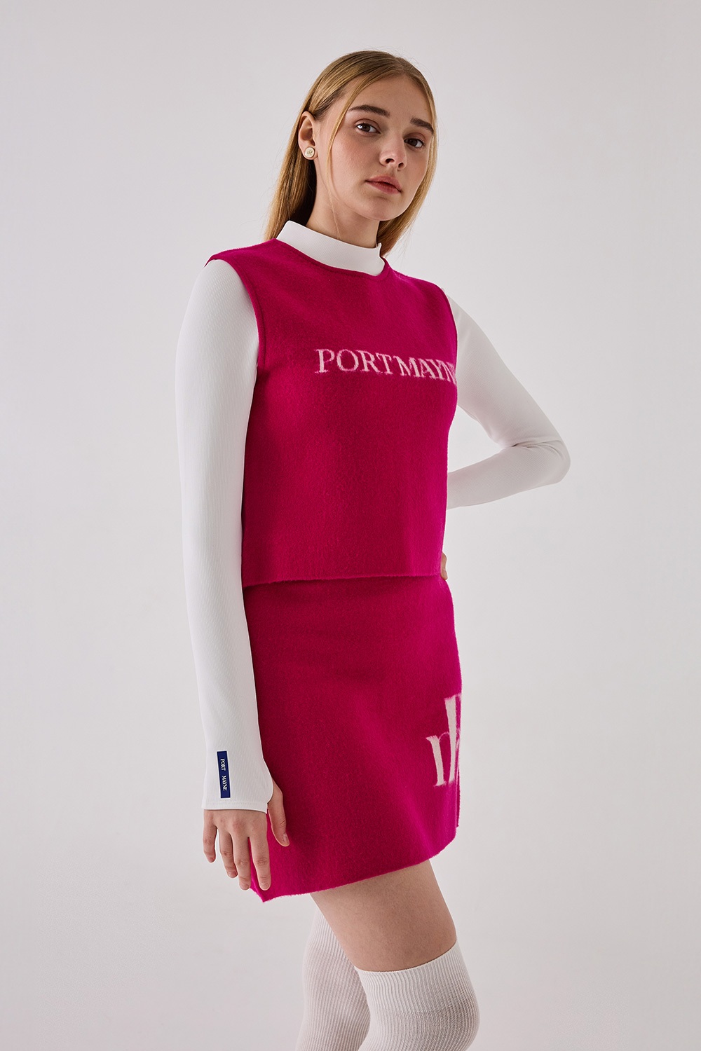 PORT MAYNE [일시중지](포트메인) MAYNE LOGO BRUSHED VEST - MAGENTA | 신세계V