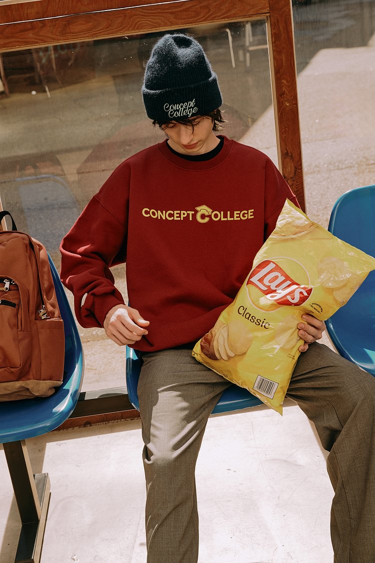 CONCEPT COLLEGE(컨셉트컬리지) Basic Line Logo Unisex Wine Sweat Shirt | 신세계V