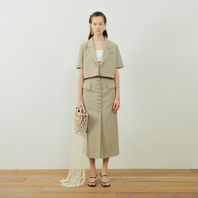 MOON J(문제이) CROPPED SINGLE-BREASTED JACKET - KHAKI BEIGE | 신세계V