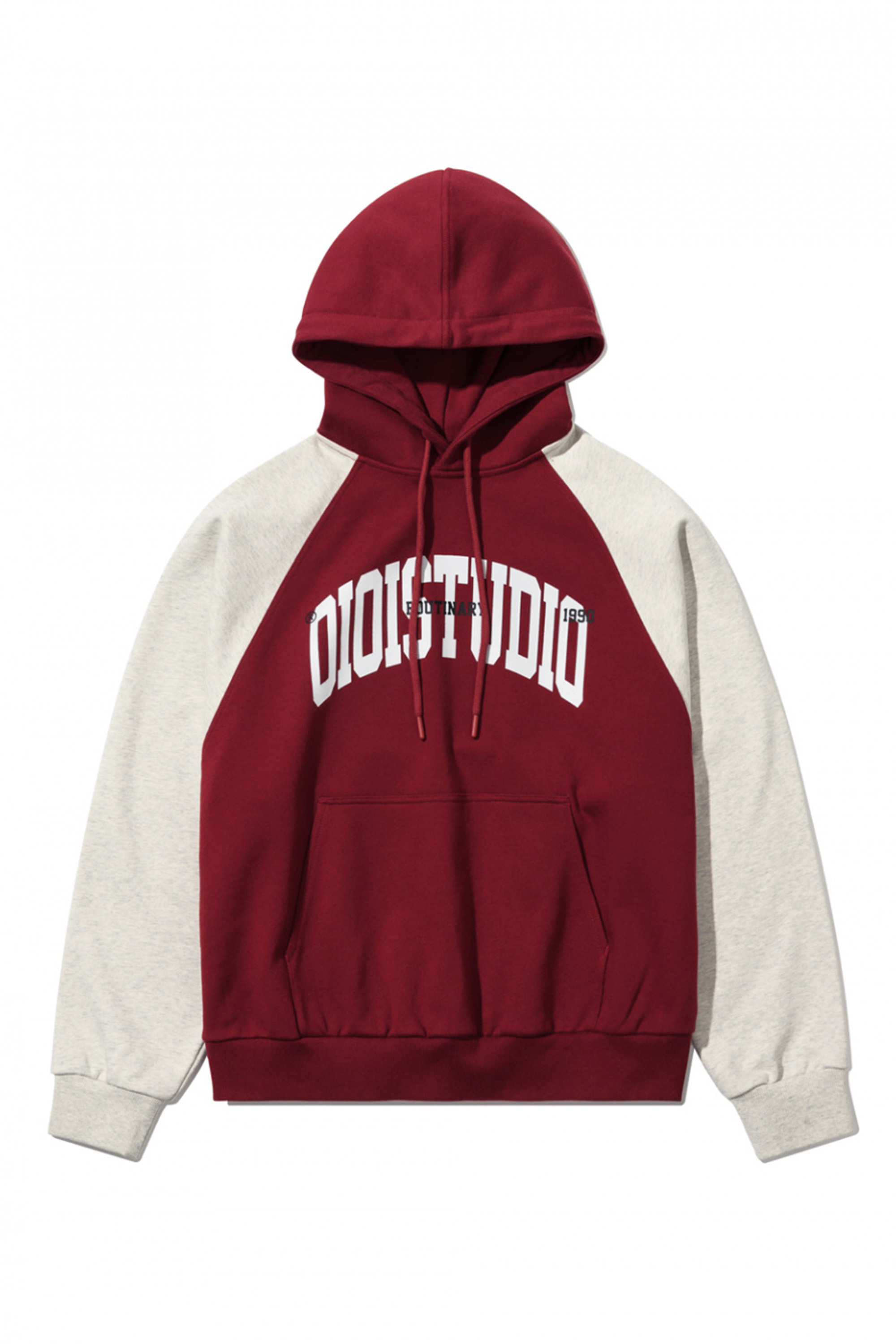 OIOI COLLECTION(오아이오아이 컬렉션) CURVED LOGO RAGLAN HOODIE[BURGUNDY] | 신세계V